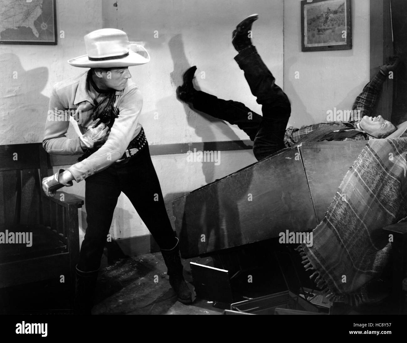 WOLVES OF THE RANGE, left: Bob Livingston (aka Robert Livingston), 1943 ...