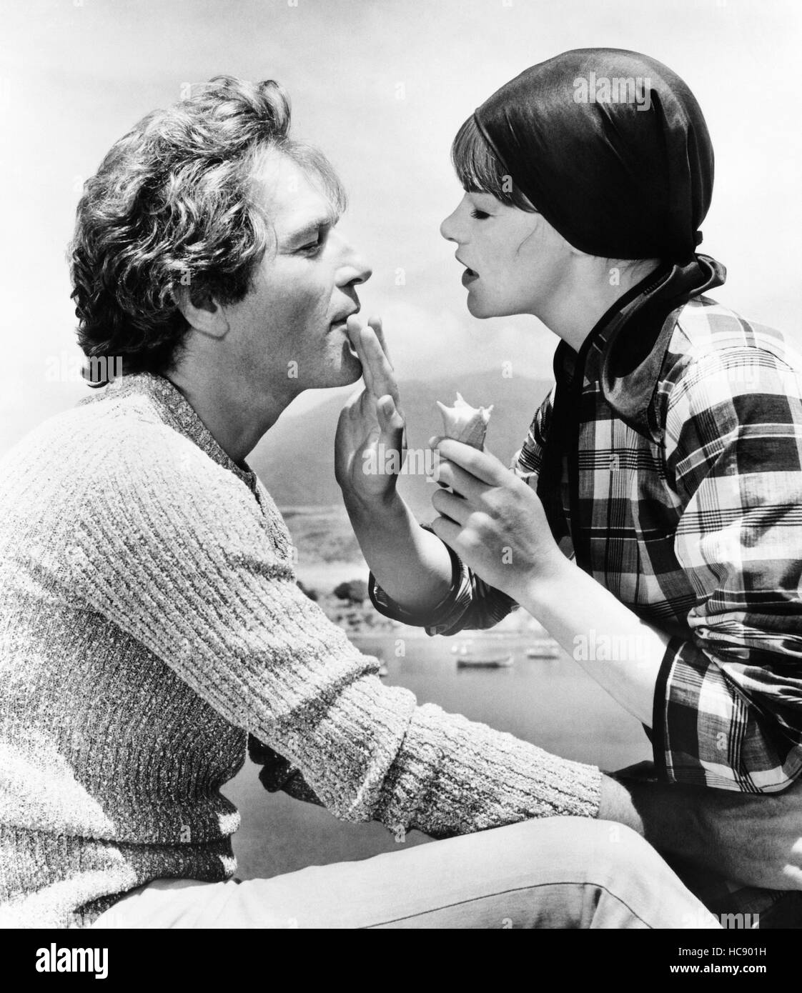 A TOUCH OF CLASS, from left, George Segal, Glenda Jackson, 1973 Stock ...