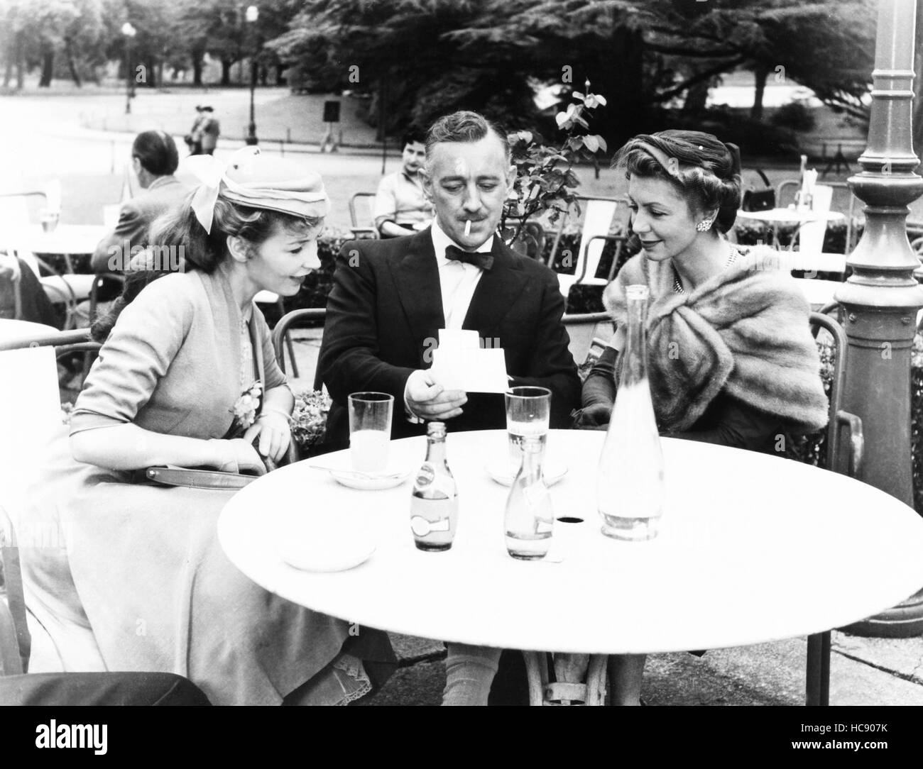 TO PARIS WITH LOVE, from left: Odile Versoism Alec Guinness, Elina ...