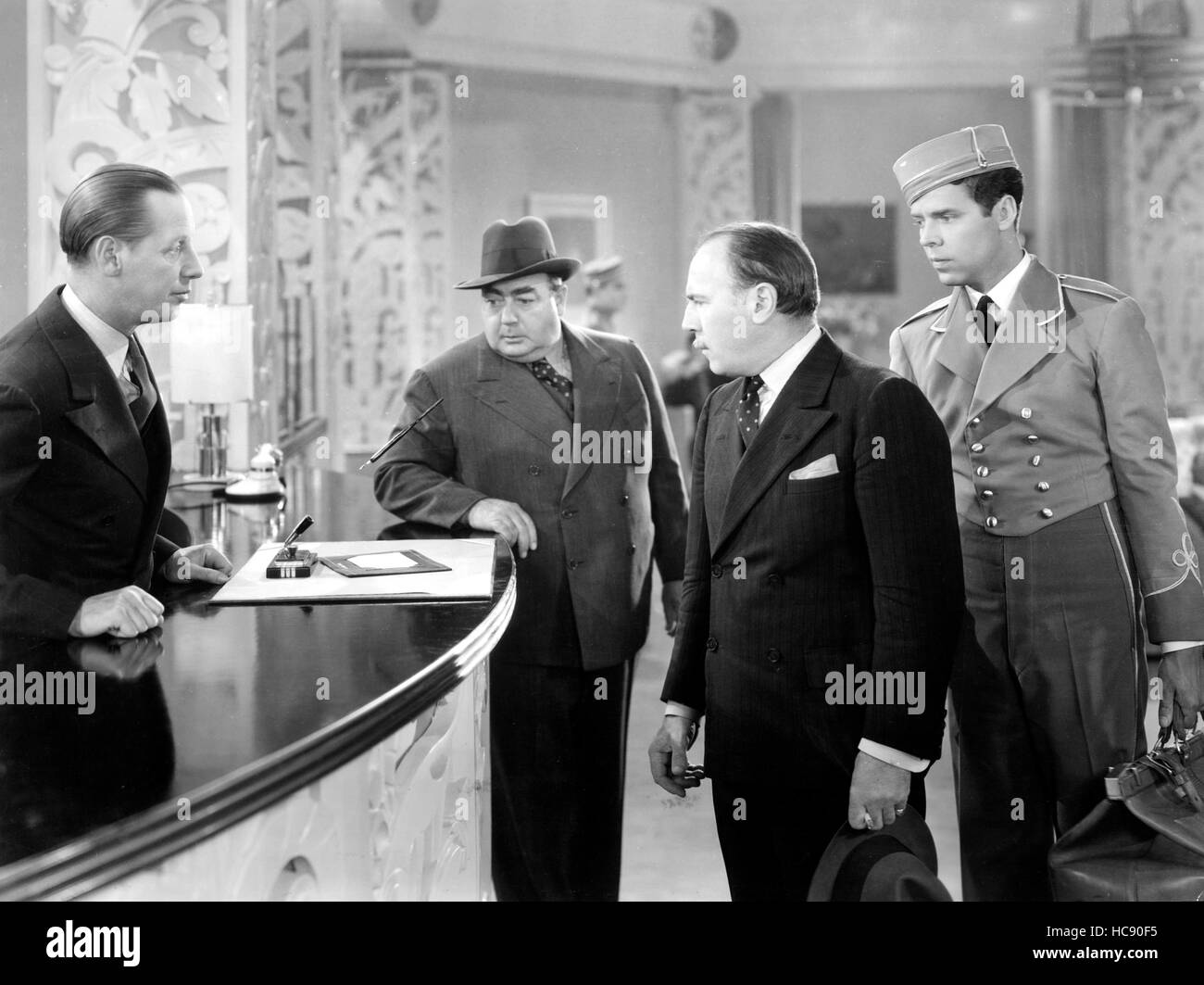 TOPPER, from left: Irving Bacon, Eugene Pallette, Roland Young, Arthur ...