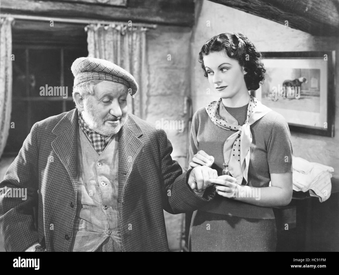 TO THE VICTOR, (aka OWD BOB), from left: Will Fyffe, Margaret Lockwood ...