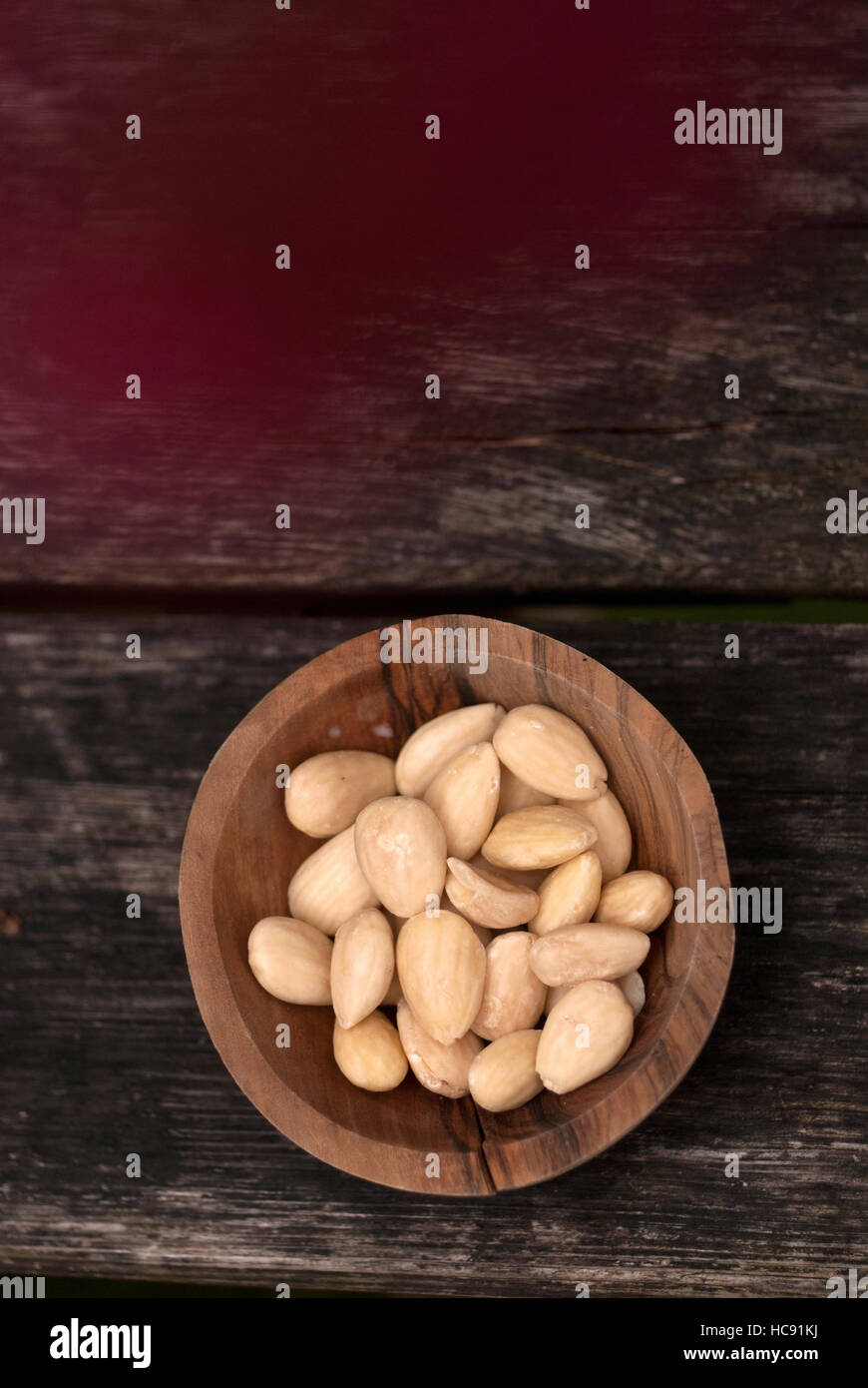 Skinless almonds hi-res stock photography and images - Alamy