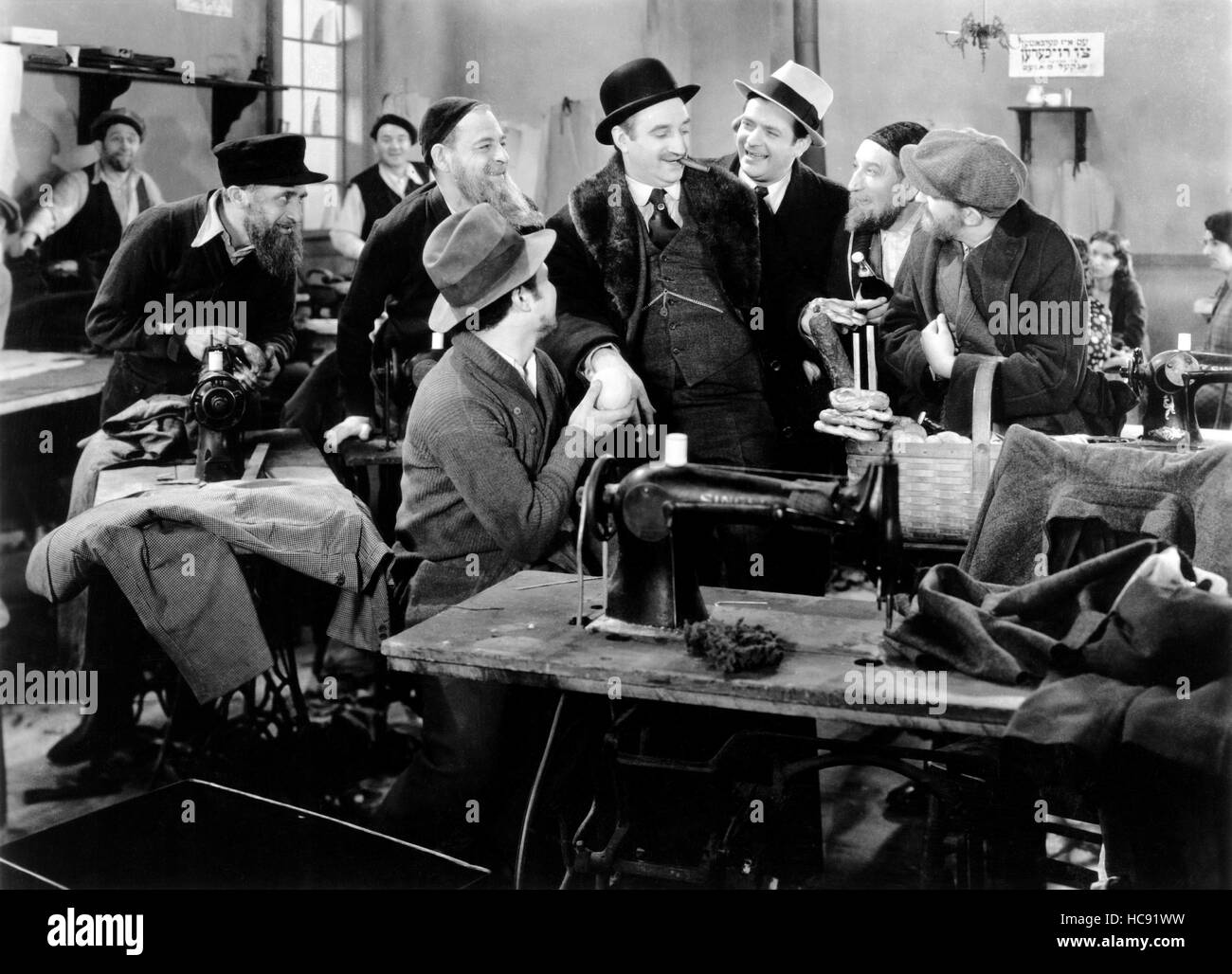 UNCLE MOSES, Maurice Schwartz, center, 1932 Stock Photo - Alamy