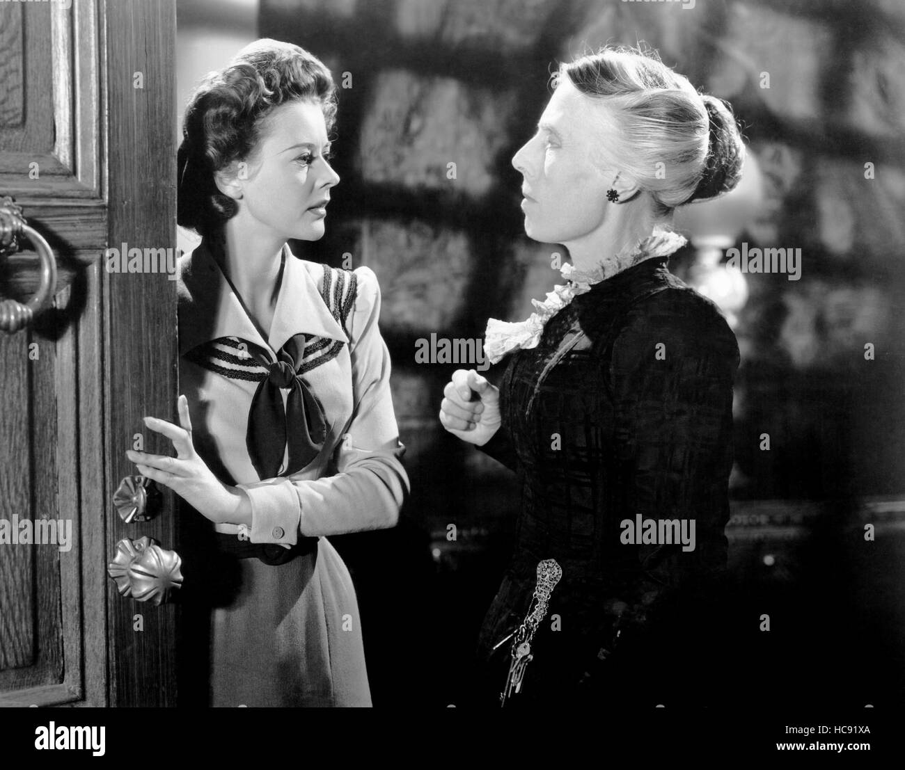 THE UNDYING MONSTER, from left, Heather Angel, Eily Malyon, 1942, ©20th ...