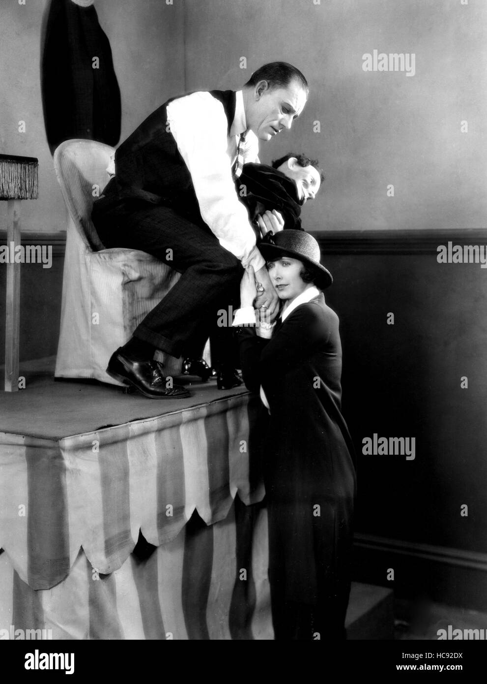 THE UNHOLY THREE, Lon Chaney, Mae Busch, 1925 Stock Photo - Alamy