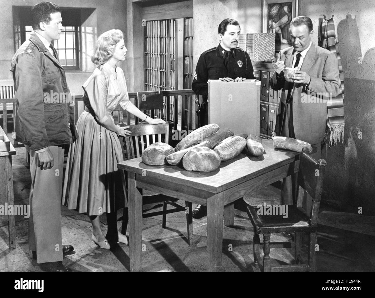 WAR OF THE COLOSSAL BEAST, Roger Pace, Sally Fraser, Rico Alaniz, Russ ...