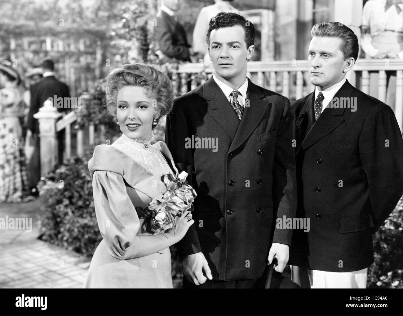 THE WALLS OF JERICHO, from left: Linda Darnell, Cornel Wilde, Kirk ...
