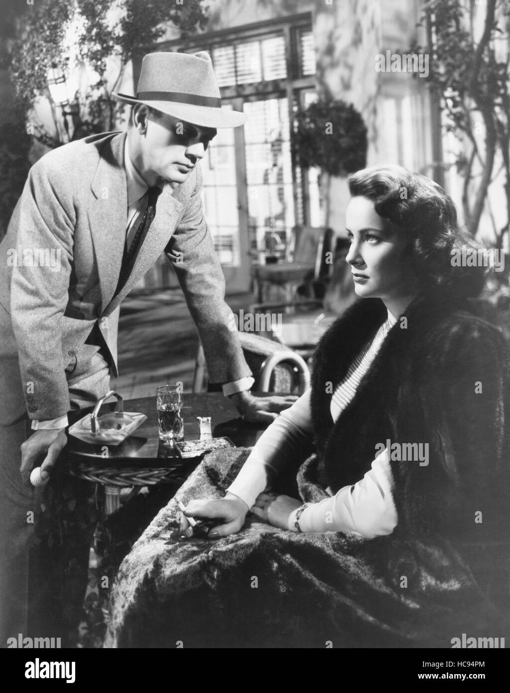 WALK SOFTLY, STRANGER, from left: Joseph Cotten, Alida Valli, 1950 ...