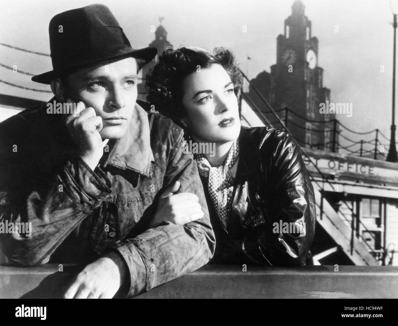 WATERFRONT, (aka WATERFRONT WOMAN), from left: Richard Burton, Avis ...