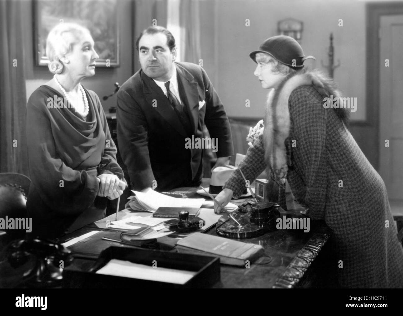 WOMEN WON'T TELL, center: Dewey Robinson, right: Mae Busch, 1932 Stock ...