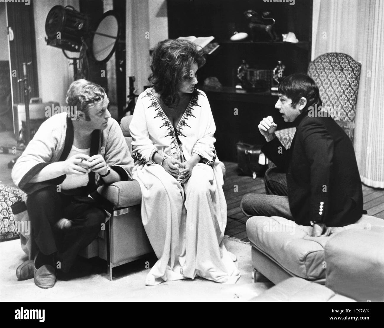 X, YAND ZEE, (aka ZEE AND CO.), from left: Michael Caine, Elizabeth ...