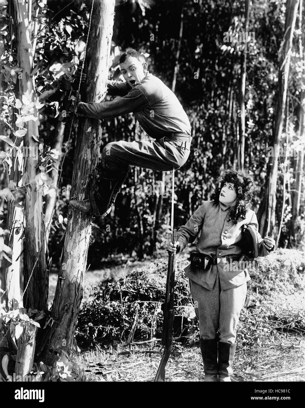 YANKEE DOODLE IN BERLIN, from left, Bothwell Browne, Marie Prevost ...