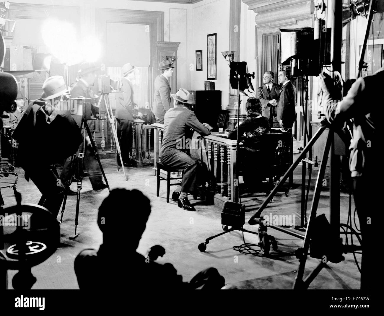 YANKEE DOODLE DANDY, far right, James Cagney, Richard Whorf, 1942 Stock ...