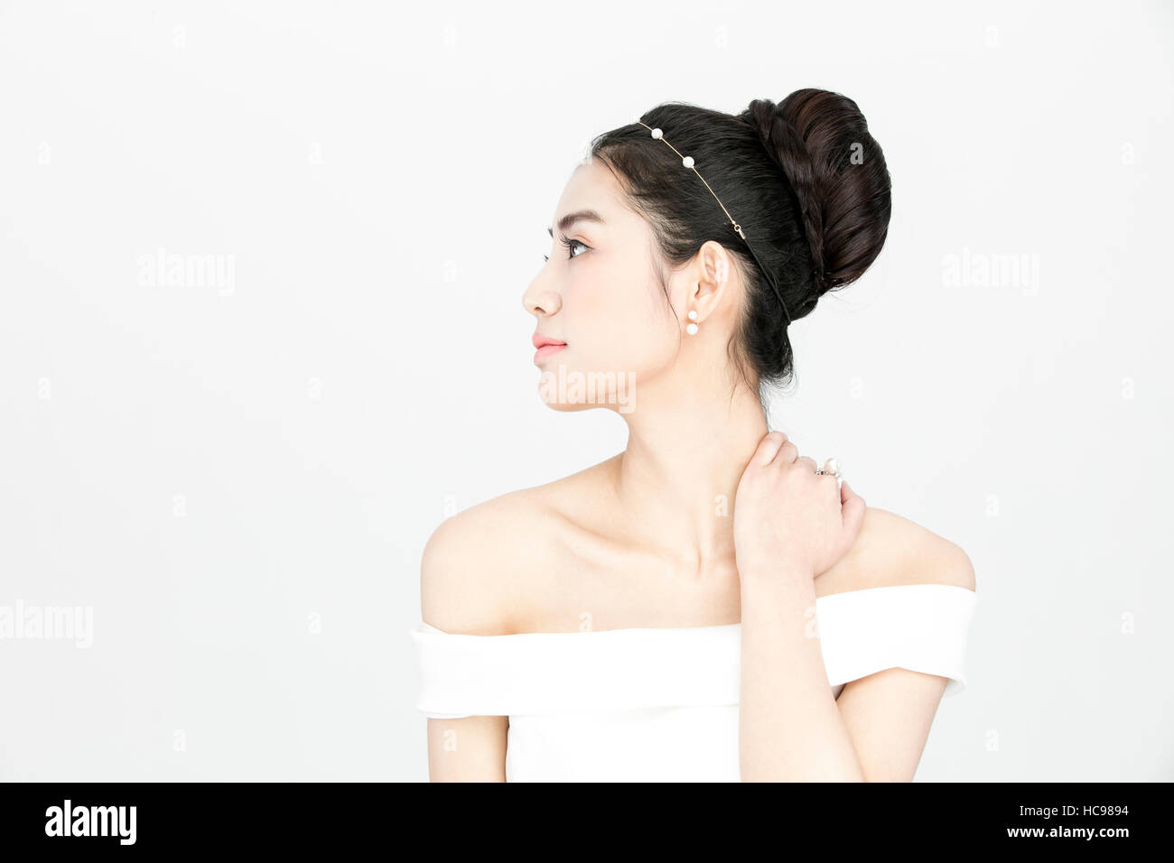 Woman hairstyle accessory up side view hi-res stock photography and ...