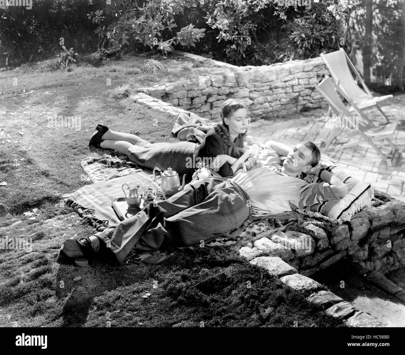THE YEARS BETWEEN, from left, Valerie Hobson, Michael Redgrave, 1946 ...