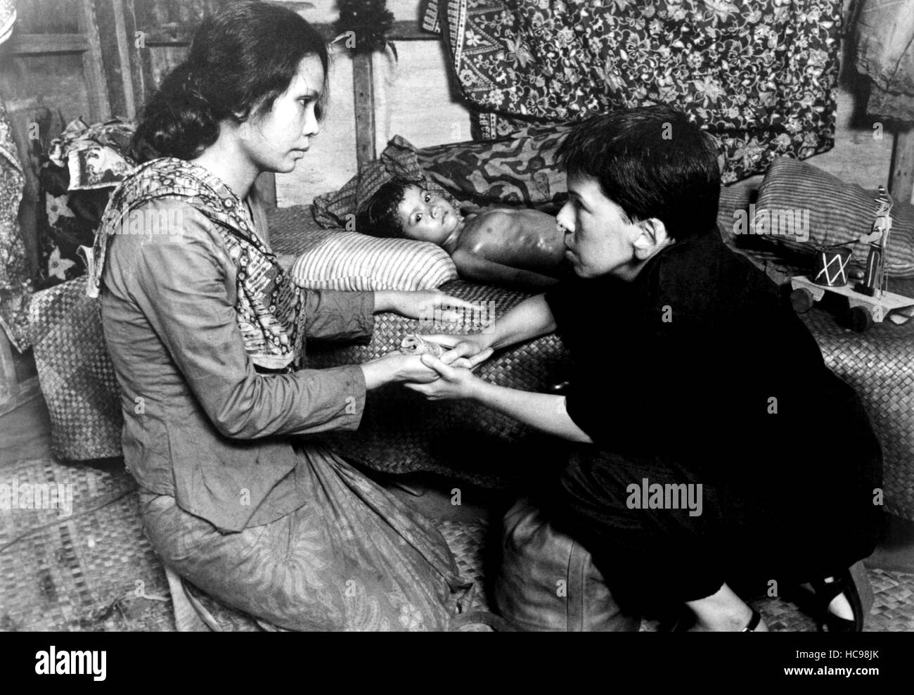 THE YEAR OF LIVING DANGEROUSLY, Norma Uatuhan, Linda Hunt, 1982, (c)MGM ...