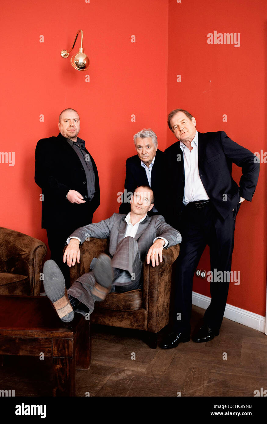 AGE AND BEAUTY, (aka ALTER UND SCHONHEIT), from left: Armin Rohde ...