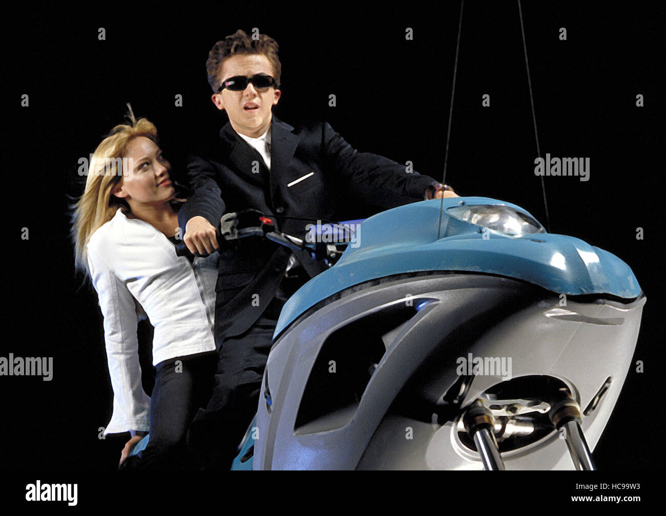 AGENT CODY BANKS, Hilary Duff, Frankie Muniz, 2003, (c) MGM/courtesy ...