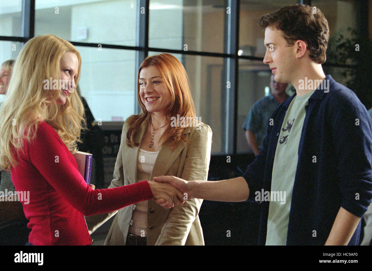 AMERICAN WEDDING, January Jones, Alyson Hannigan, Eddie Kay Thomas ...