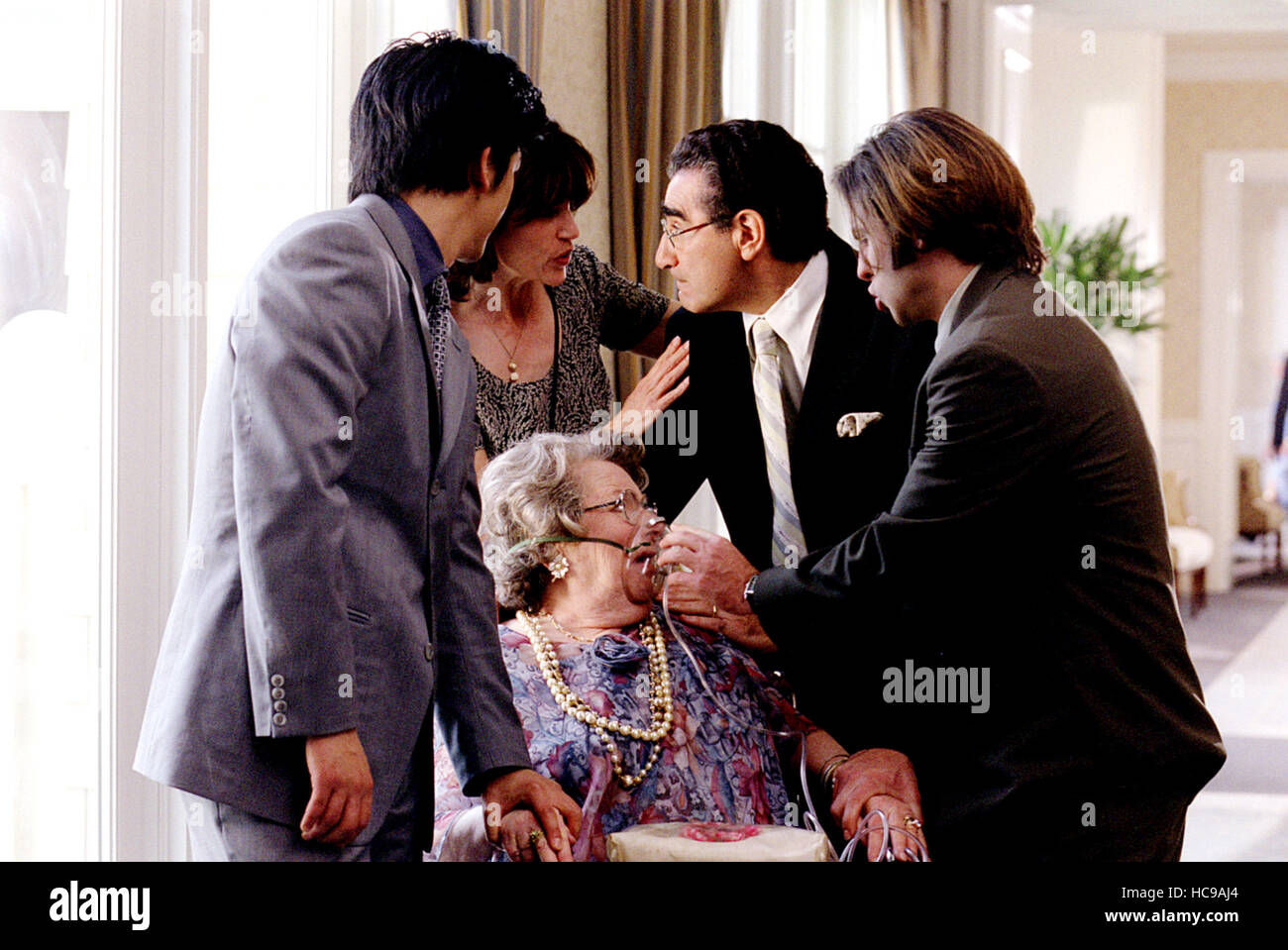 AMERICAN WEDDING, Angela Patton, Molly Cheeek, Eugene Levy, 2003,(c ...