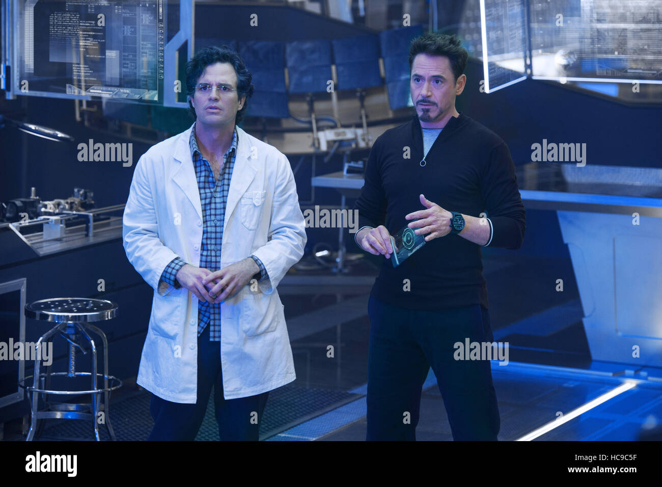 AVENGERS: AGE OF ULTRON, l-r: Mark Ruffalo (as Bruce Banner/Hulk ...