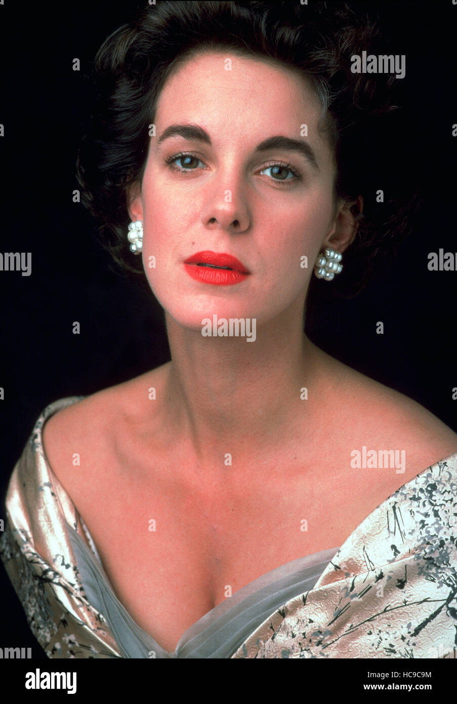 AVALON, Elizabeth Perkins, 1990. ©TriStar/courtesy Everett Collection ...