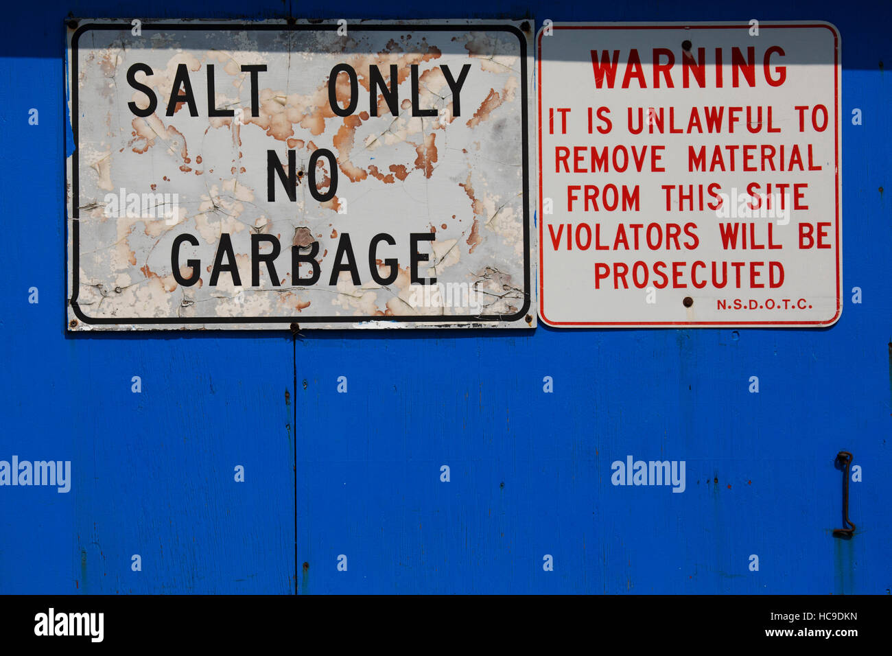 Violators will be prosecuted hi-res stock photography and images - Alamy