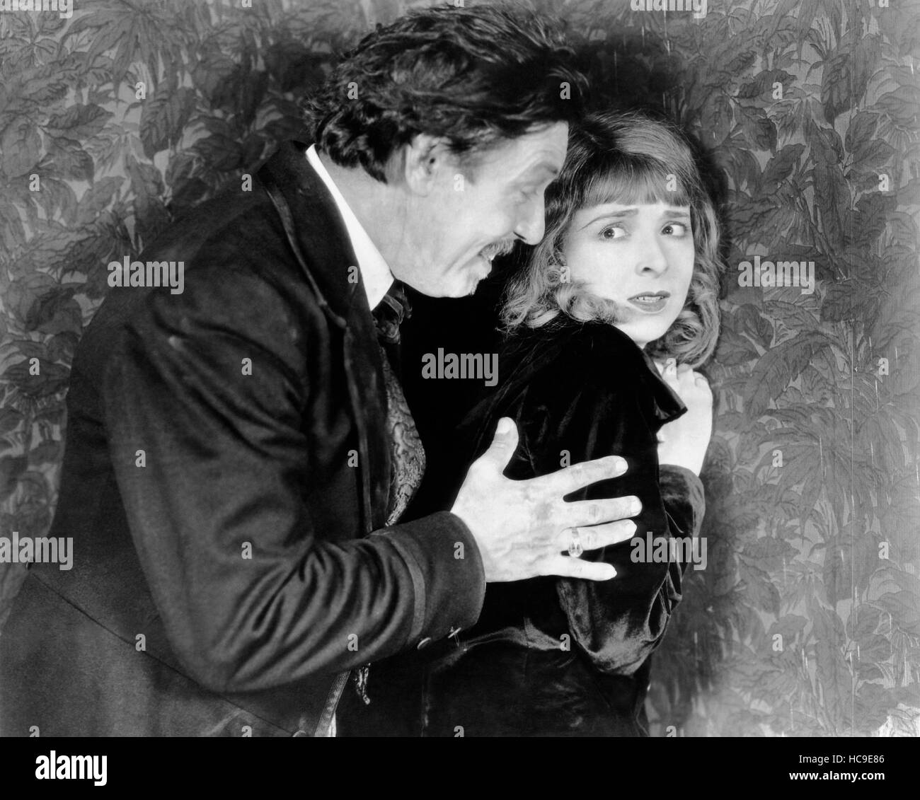TWINKLETOES, from left, Colleen Moore, Warner Oland, 1926 Stock Photo ...