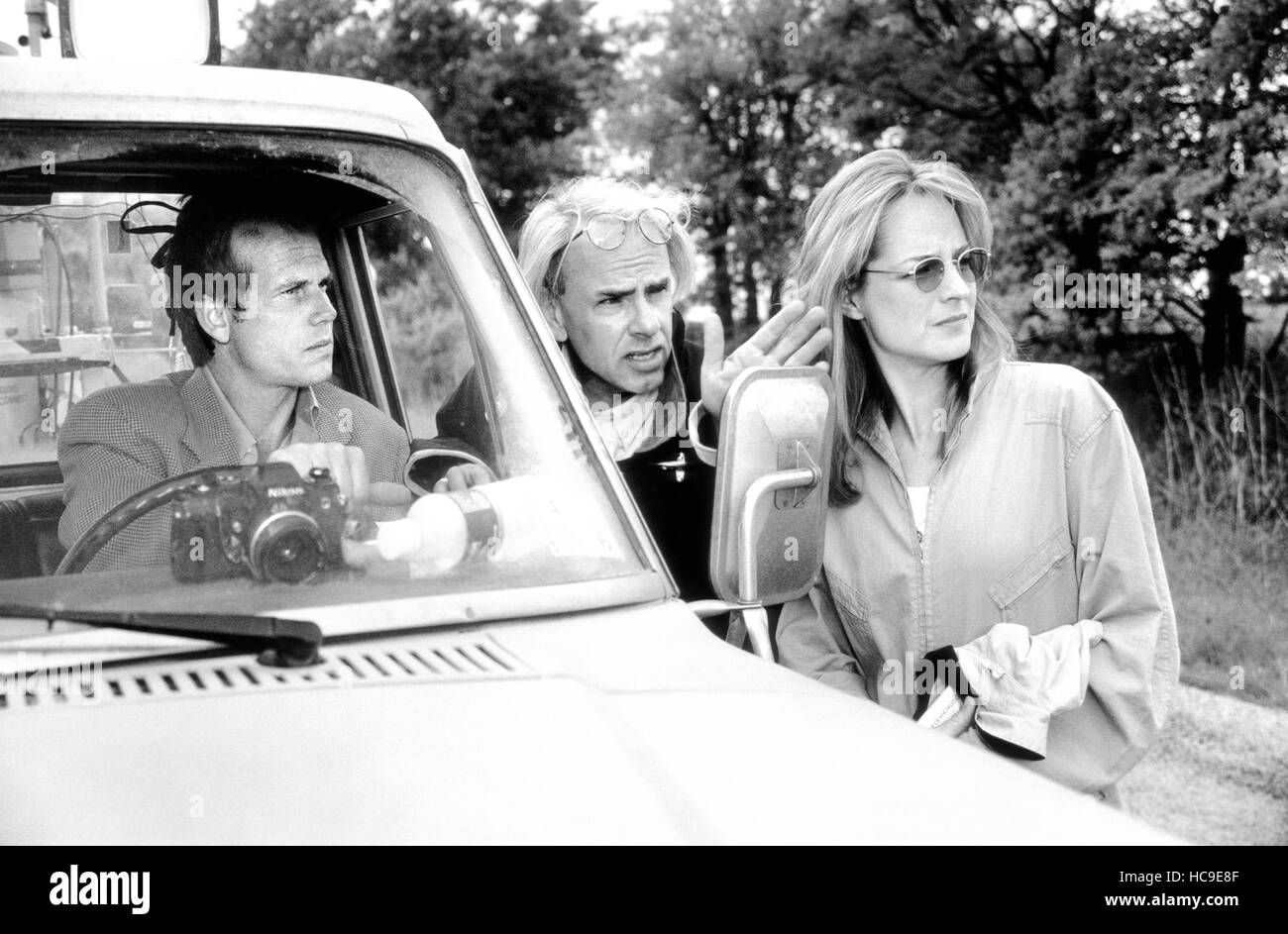 TWISTER, Bill Paxton, director Jan de Bont, Helen Hunt, on-set, 1996 ...