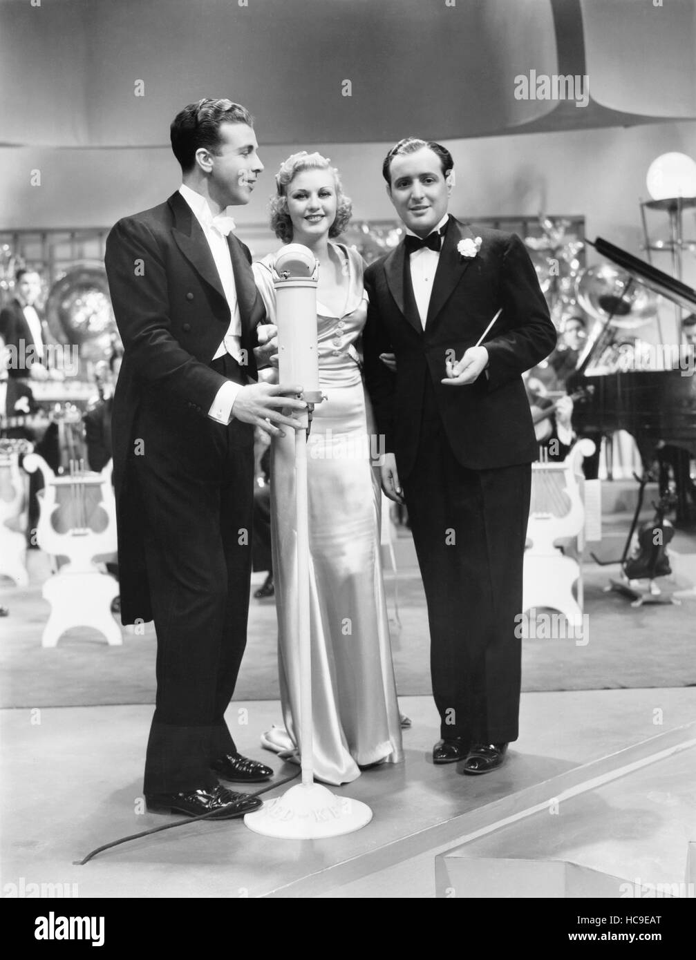 TWENTY MILLION SWEETHEARTS, from left: Dick Powell, Ginger Rogers, Ted ...