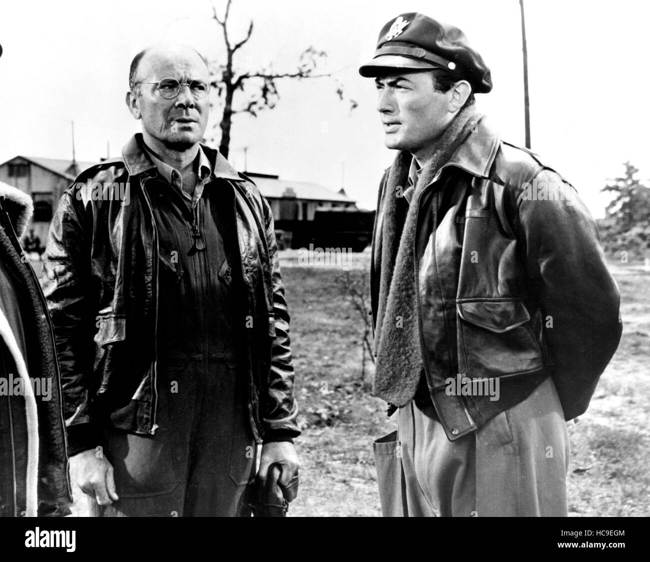 TWELVE O'CLOCK HIGH, from left, Dean Jagger, Gregory Peck, 1949, ©20th ...