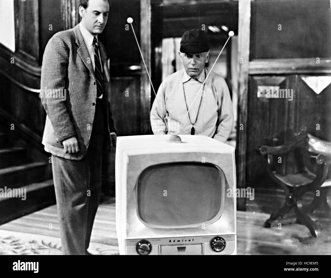 THE TWONKY, from left: Hans Conried, Billy Lynn, 1953 Stock Photo - Alamy