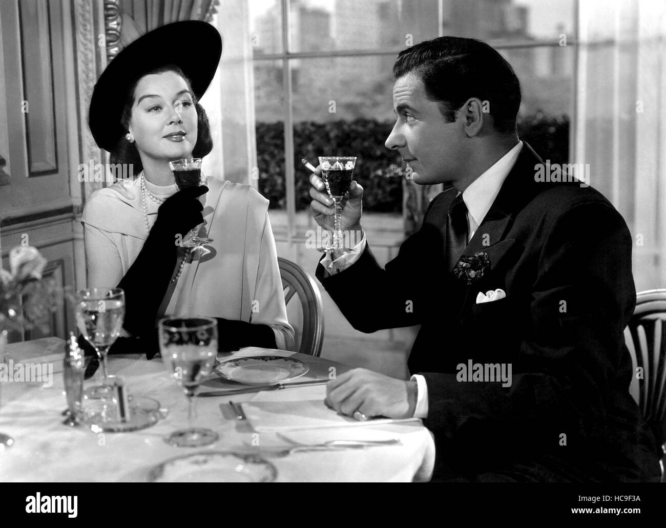 THE VELVET TOUCH, Rosalind Russell, Leo Genn, 1948 Stock Photo - Alamy
