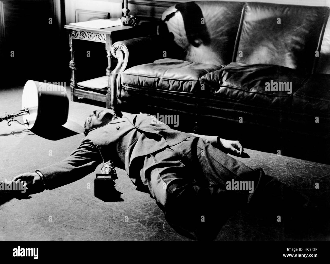 THE VELVET TOUCH, Leon Ames, 1948 Stock Photo - Alamy