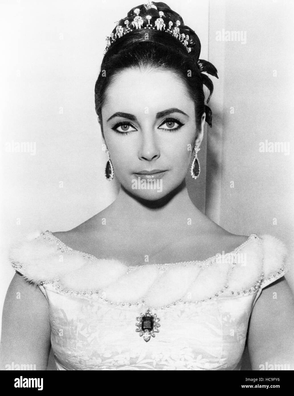 THE V.I.P.S, Elizabeth Taylor, 1963 Stock Photo - Alamy