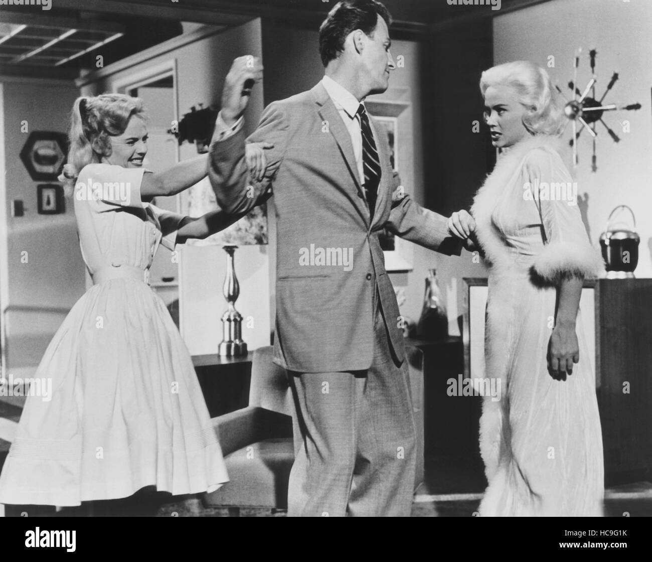 VICE RAID, from left: Carol Nugent, Richard Coogan, Mamie Van Doren ...