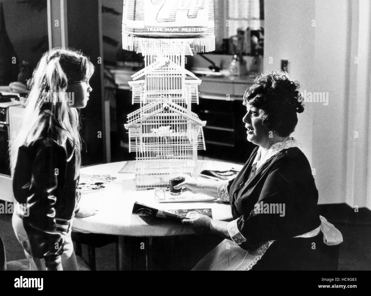 THE VISITOR, (aka STRIDULUM), from left: Paige Conner, Shelley Winters ...