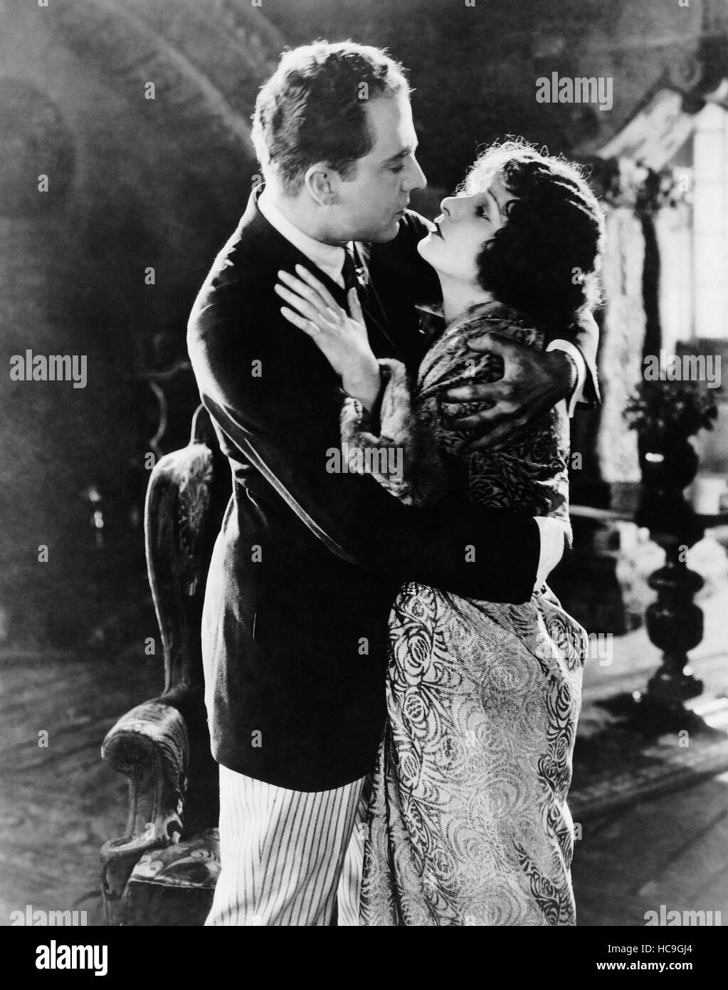 THE VOICE FROM THE MINARET, from left, Eugene O'Brien, Norma Talmadge ...