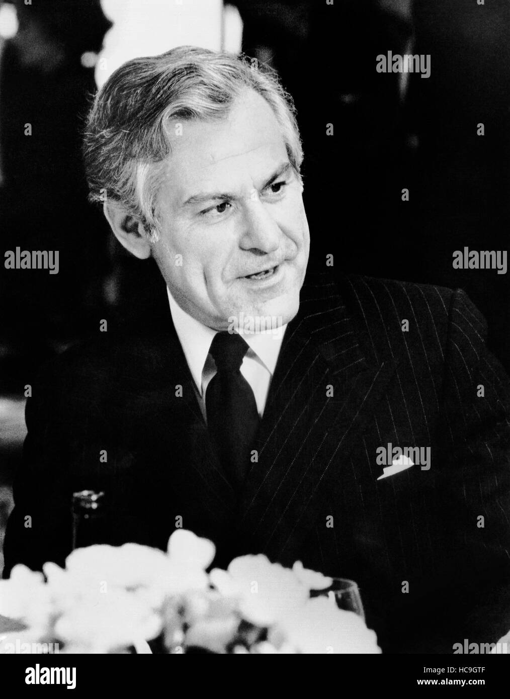 VOYAGE OF THE DAMNED, Sam Wanamaker, 1976 Stock Photo - Alamy