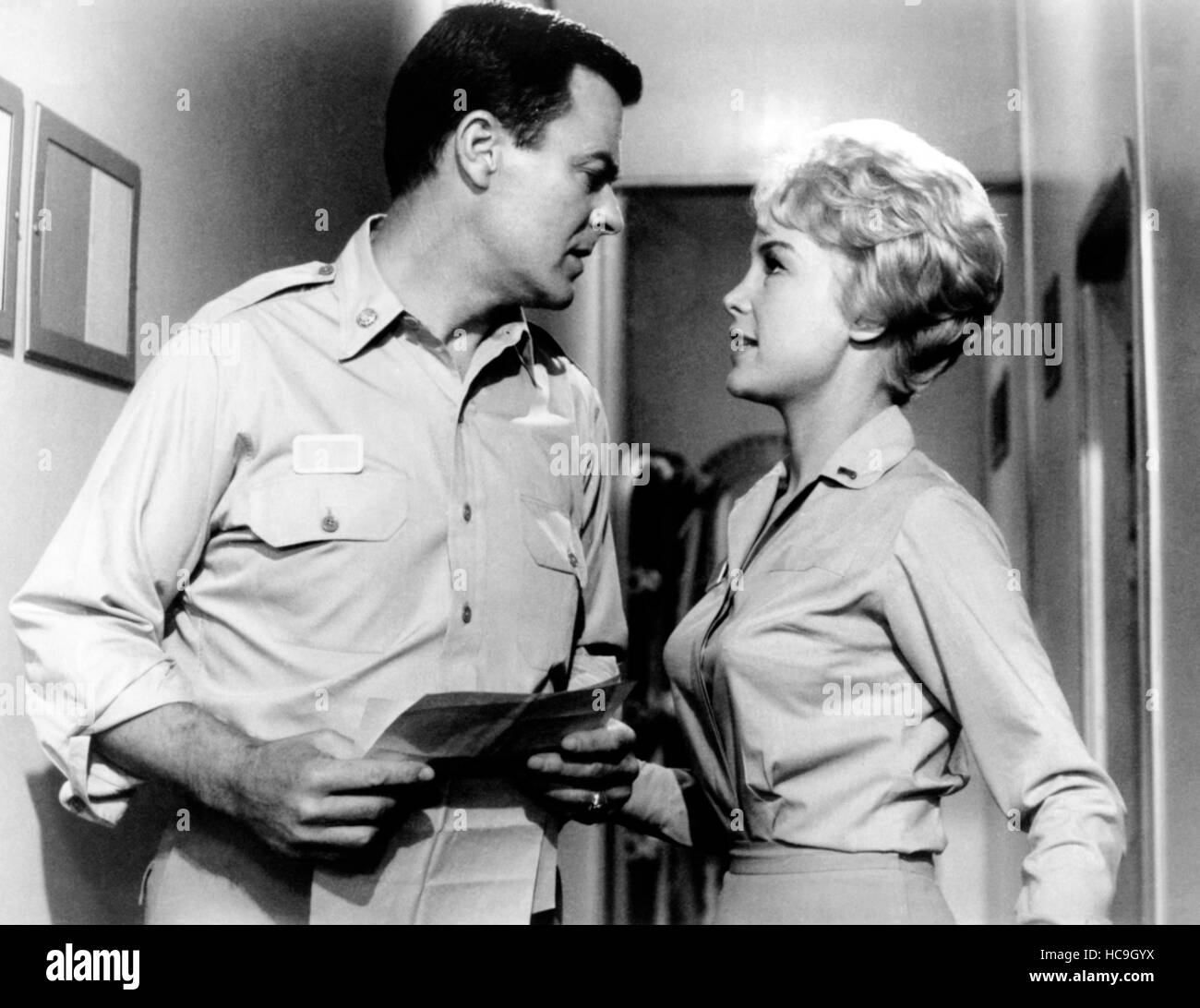 VOYAGE TO THE BOTTOM OF THE SEA, from left, Robert Sterling, Barbara ...