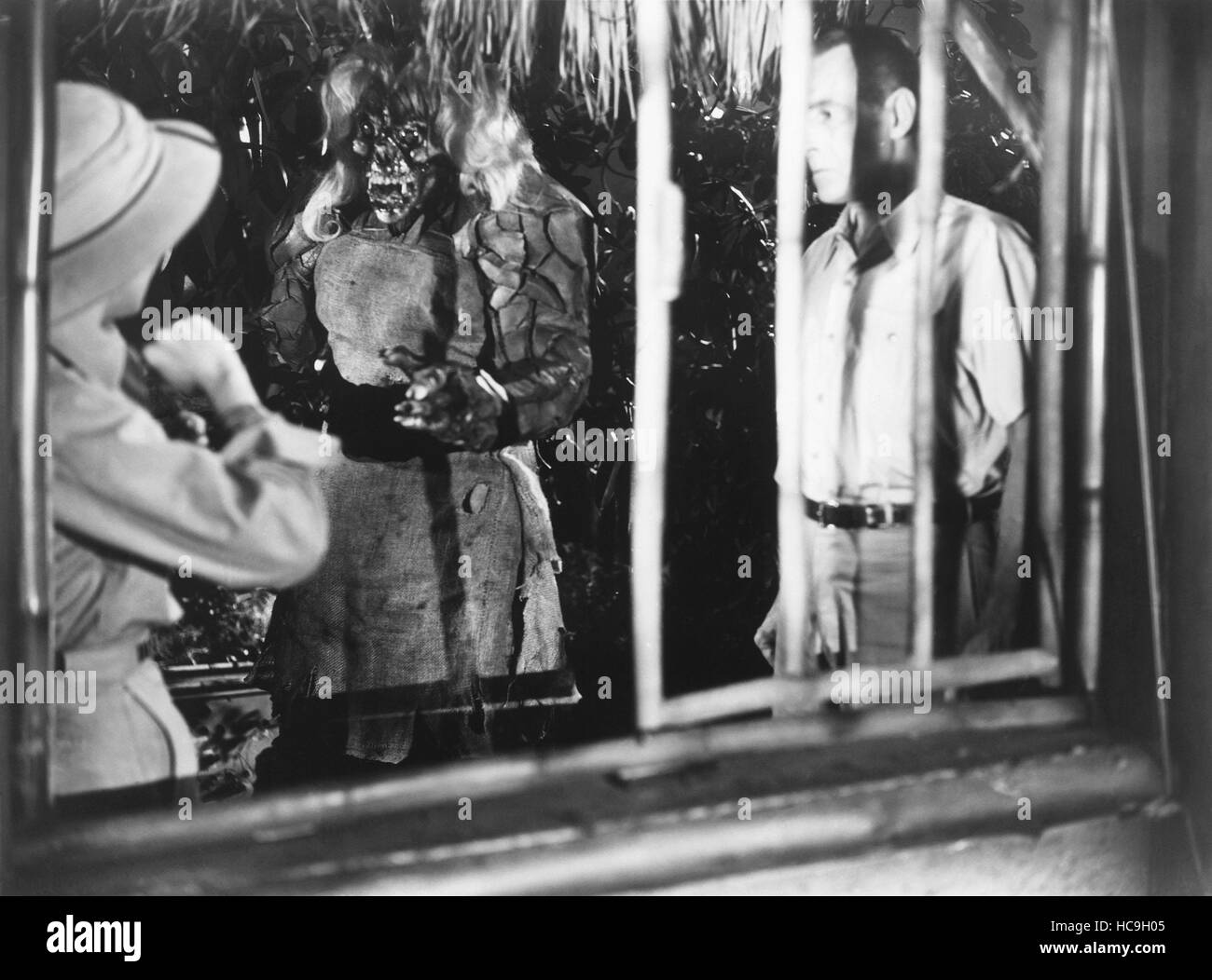 VOODOO WOMAN, Marla English, Paul Blaisdell (as the monster), Tom ...