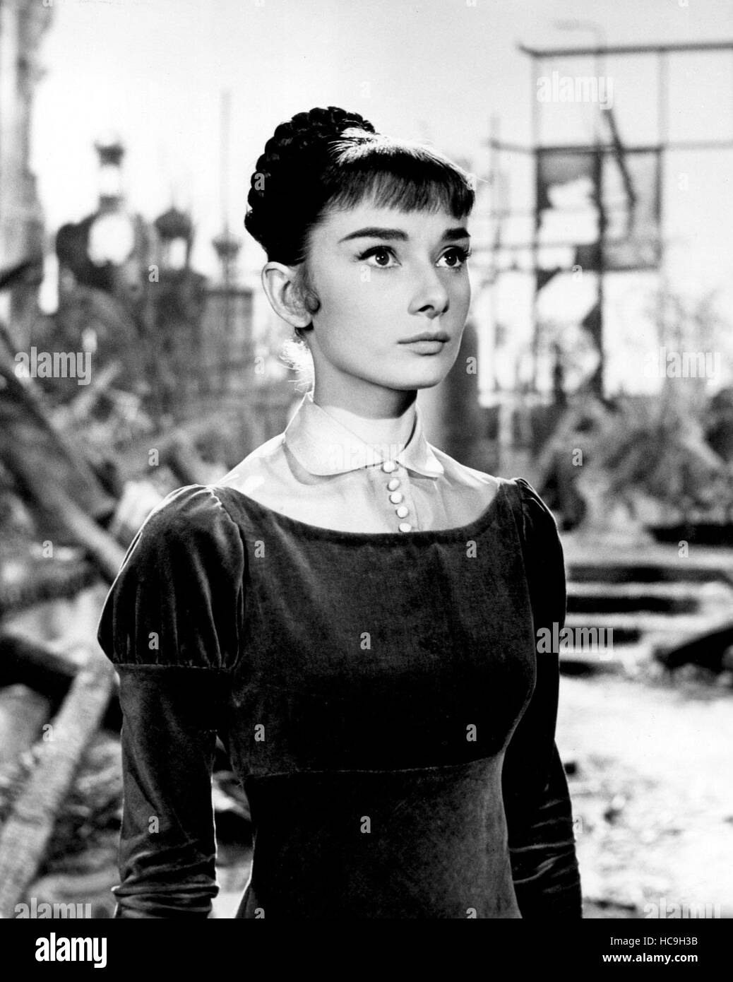 WAR AND PEACE, Audrey Hepburn, 1956 Stock Photo - Alamy