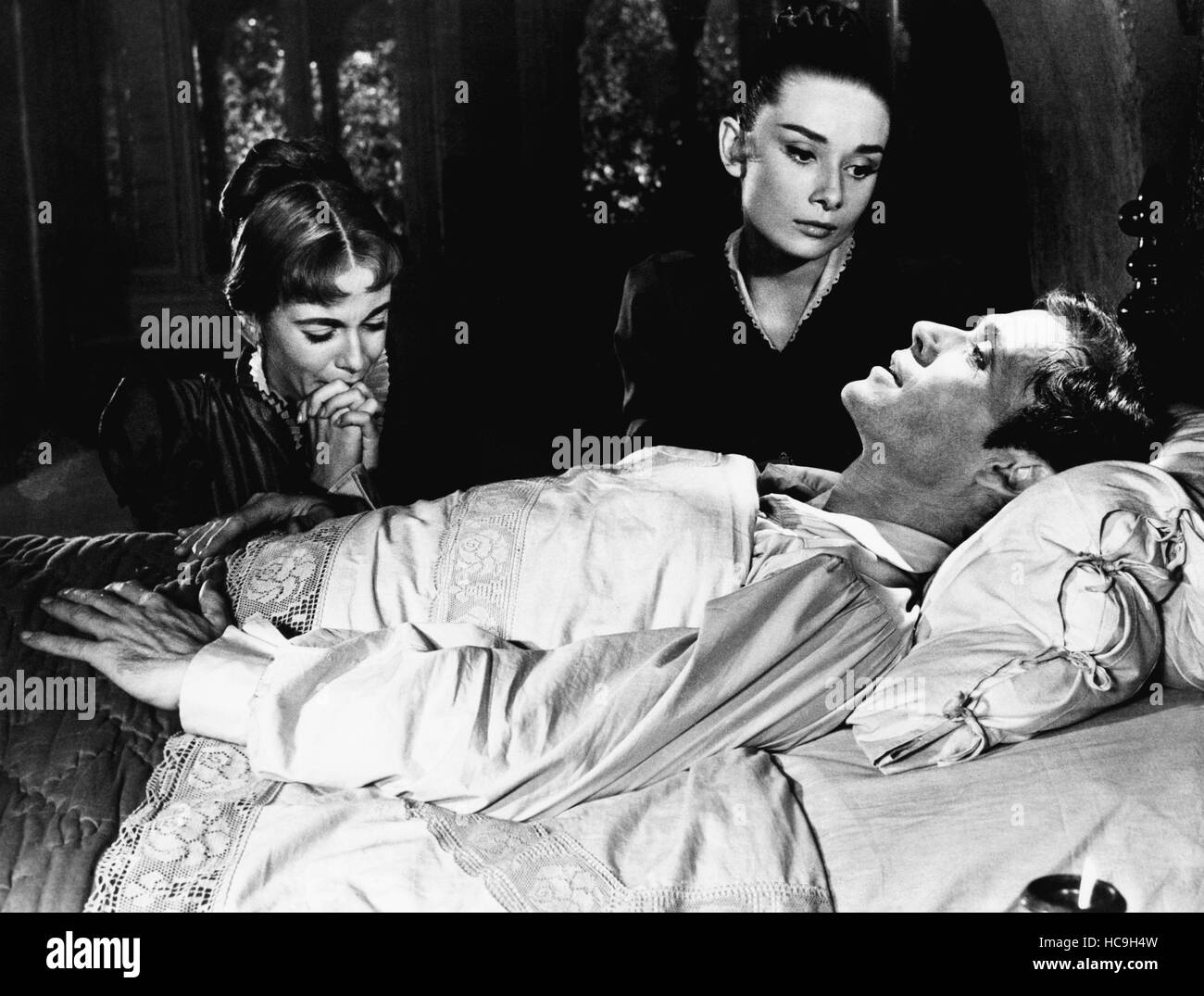 WAR AND PEACE, from left, Anna Maria Ferrero, Audrey Hepburn, Mel ...