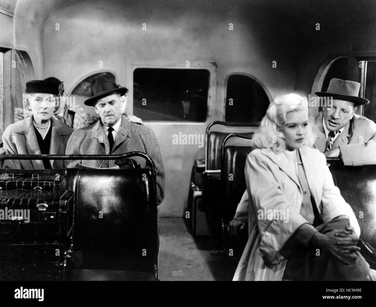THE WAYWARD BUS, Kathryn Givney, Larry Keating, Jayne Mansfield, Dan ...