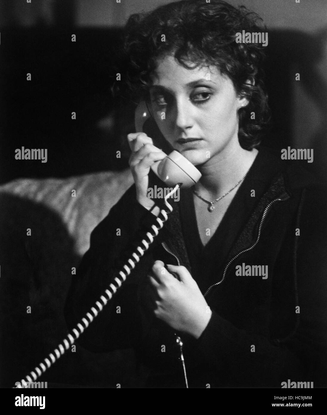 When A Stranger Calls Carol Kane 1979 © Columbia Pictures Courtesy Everett Collection