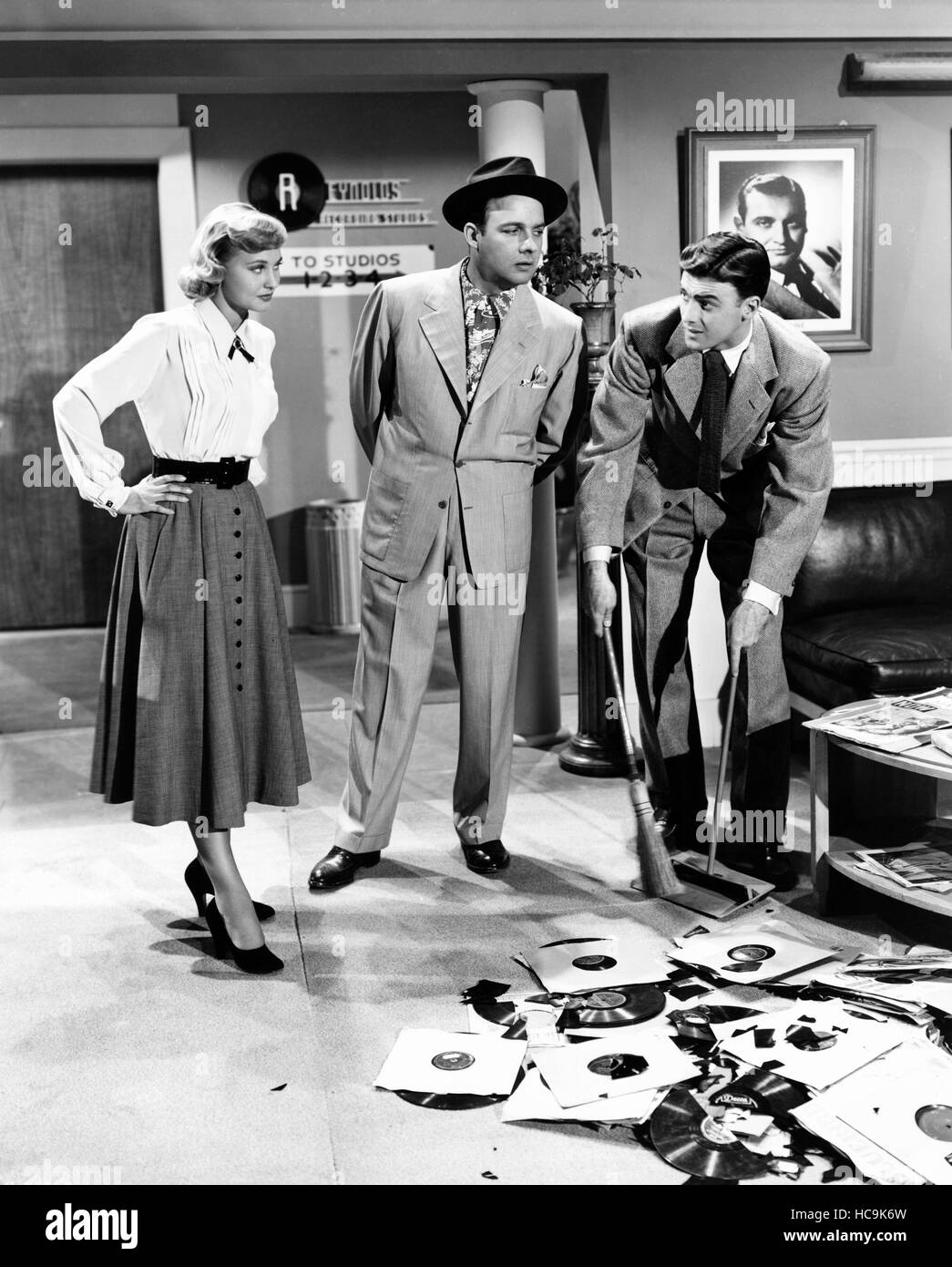 WHEN YOU'RE SMILING, from left: Lola Albright, Bob Crosby, Jerome ...