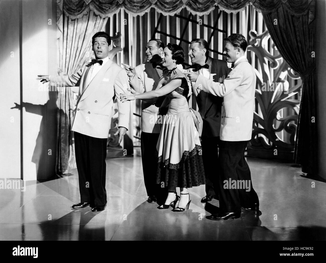 WHEN YOU'RE SMILING, The Modernaires (Hal Dickinson, Johnny Drake, Fran ...