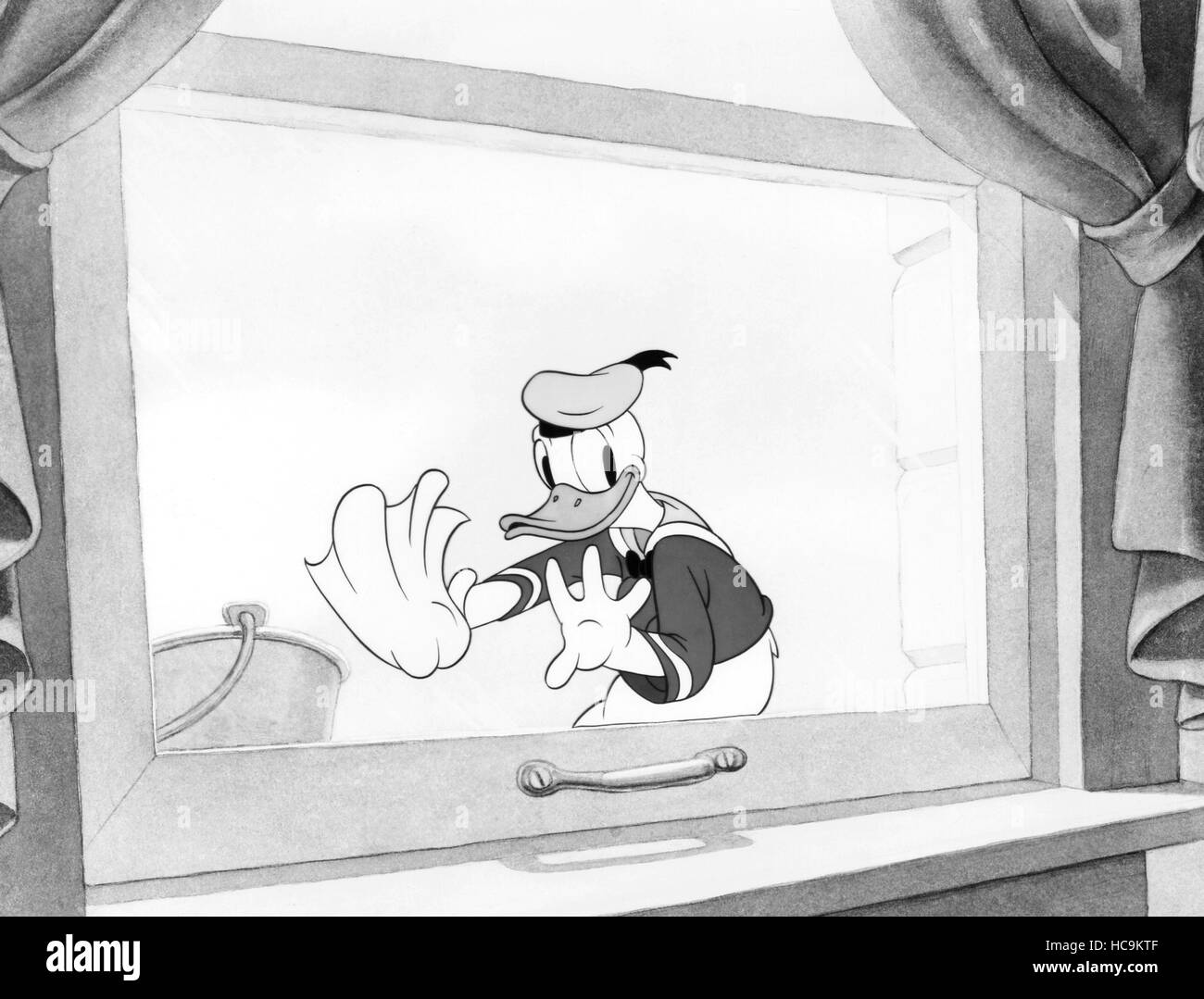 WINDOW CLEANERS, Donald Duck, 1940 Stock Photo - Alamy