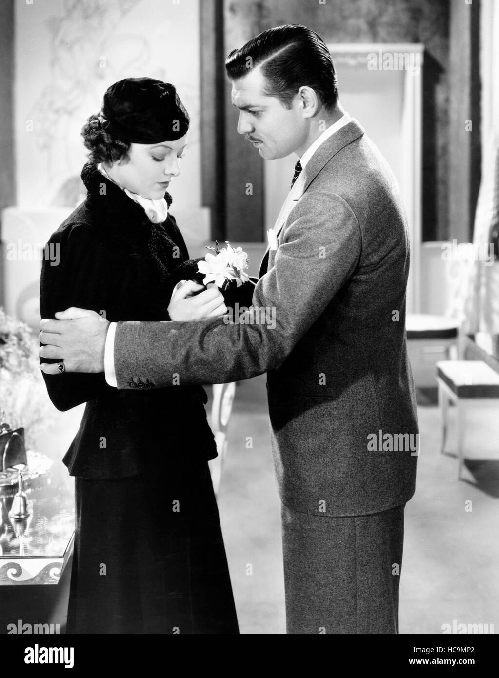 WIFE VS. SECRETARY, from left, Myrna Loy, Clark Gable, 1936 Stock Photo ...