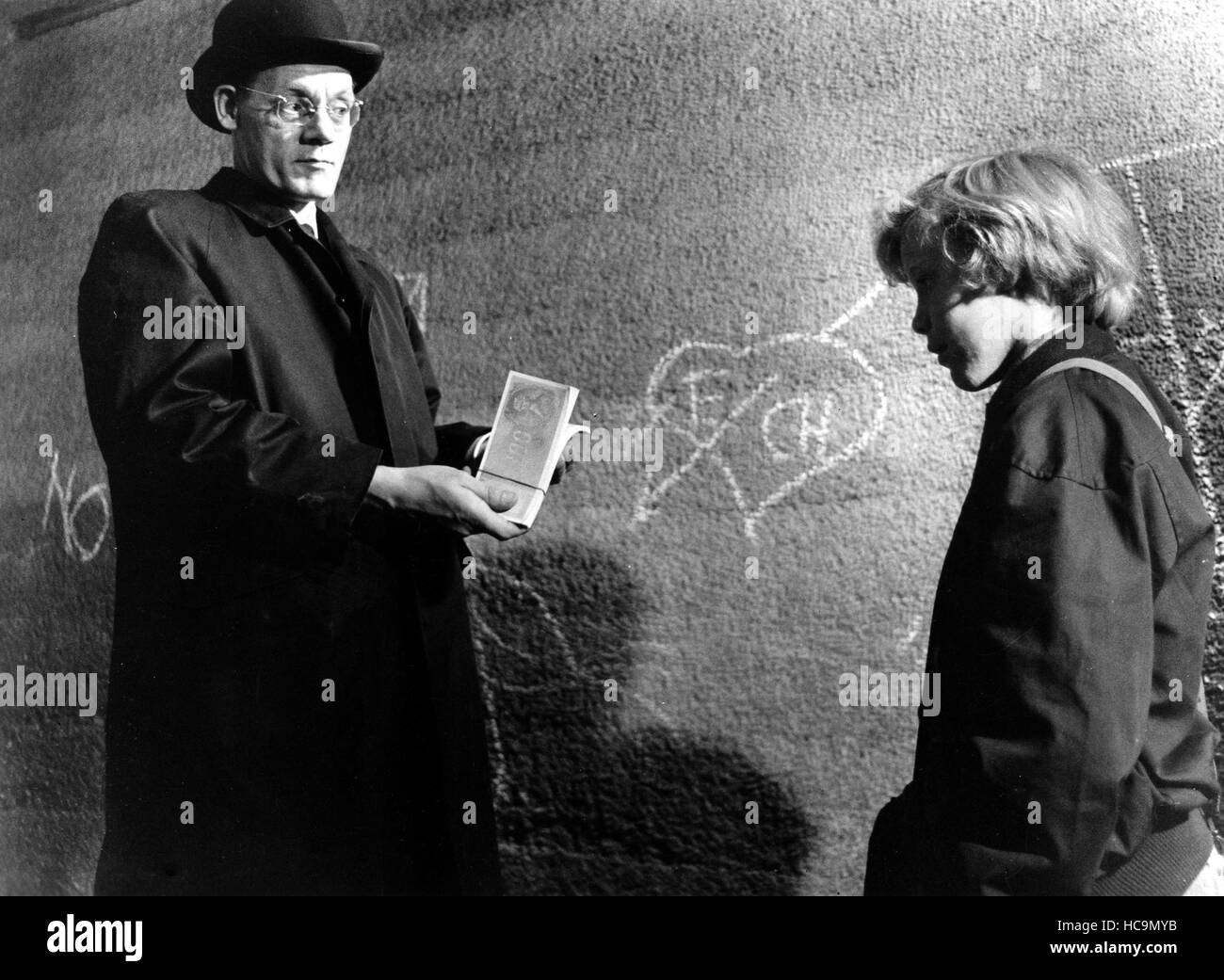 WILLY WONKA AND THE CHOCOLATE FACTORY, Gunter Meisner, Peter Ostrum ...